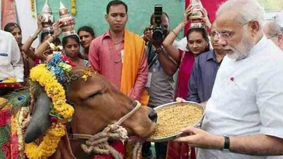 આનંદો: ગાયને રાષ્ટ્રમાતાનો દરજ્જો આપવાનો પ્રસ્તાવ સર્વાનુમતે સદનમાંથી ...