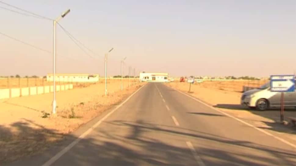 અમરેલીથી અન્ય શહેરોમાં જવા માટે હવાઇ સેવા શરૂ કરવા લોકોની માગ | Gujarat ...