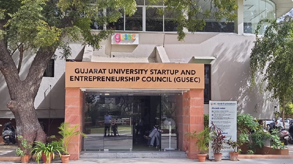 ગુજરાત યુનિમાં GUSEC દ્વારા શાળાના વિદ્યાર્થીઓ માટે વિશેષ સ્ટાર્ટઅપ અને ...