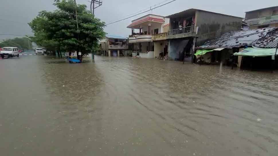 Flood In Navsari Gujarat Maharastra National Highway Close Due To Rain