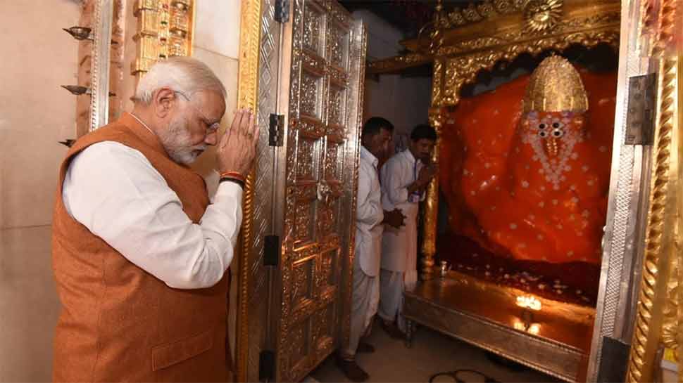 Navratri 2022 kutch mata no madh devotees start walk towards temple