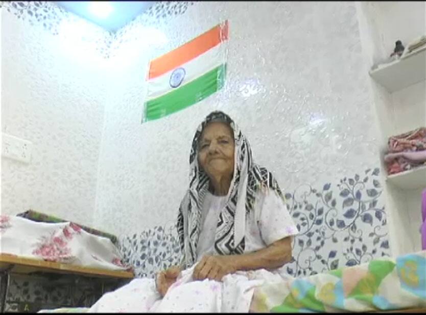 palanpur 101 year old woman says will first vote and after eat food in ...