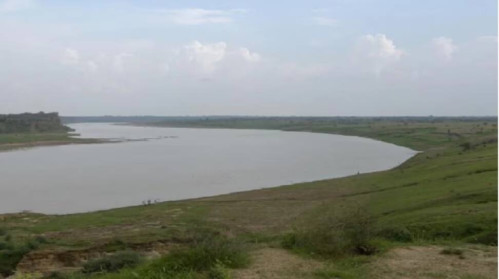 Why People do not touch karmanasa river water and why this up damned ...