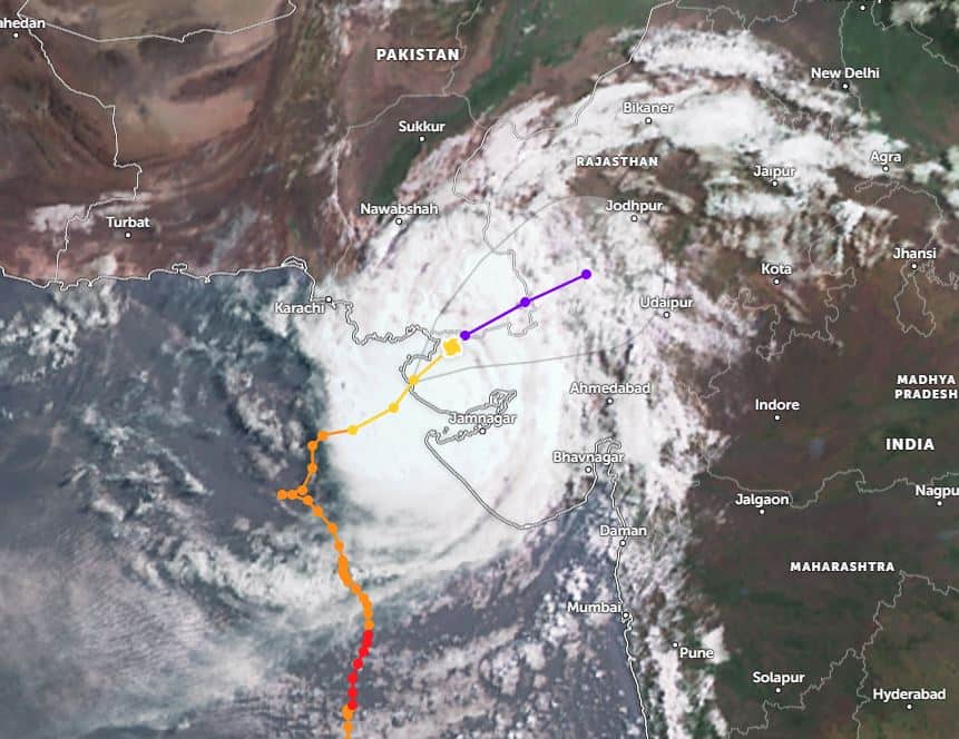 Gujarat Cyclone Effect: શક્તિશાળી બિપરજોયે ગુજરાતમાં કેટલો વિનાશ વેર્યો ...
