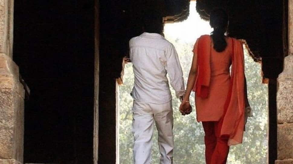 લવ બૉમ્બિંગ શું છે? વધુ પડતો પ્રેમ ખતરનાક સાબિત થાય તે પહેલાં શું કરવું ...