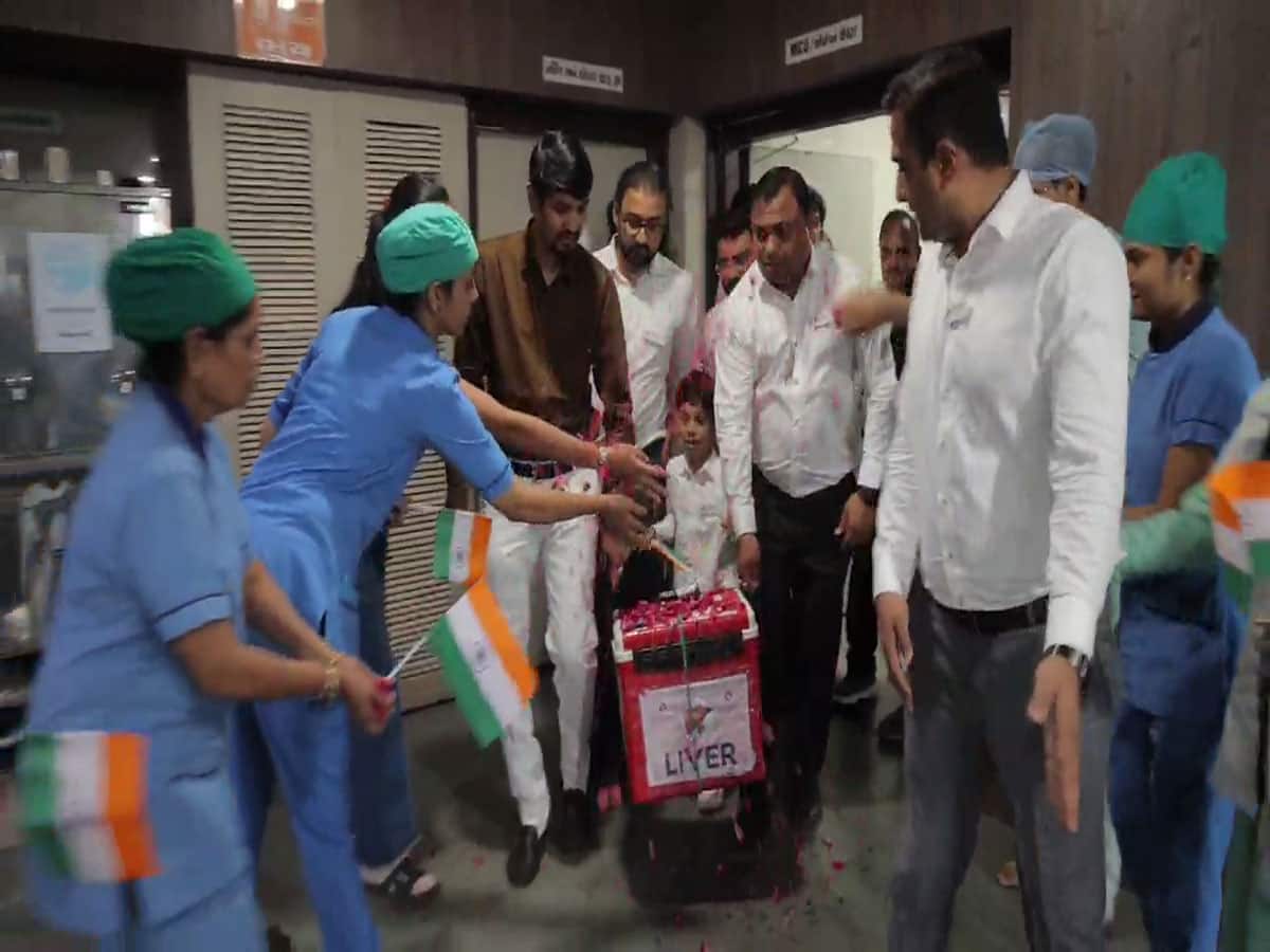 first time in history new born baby organ donate after his death in surat