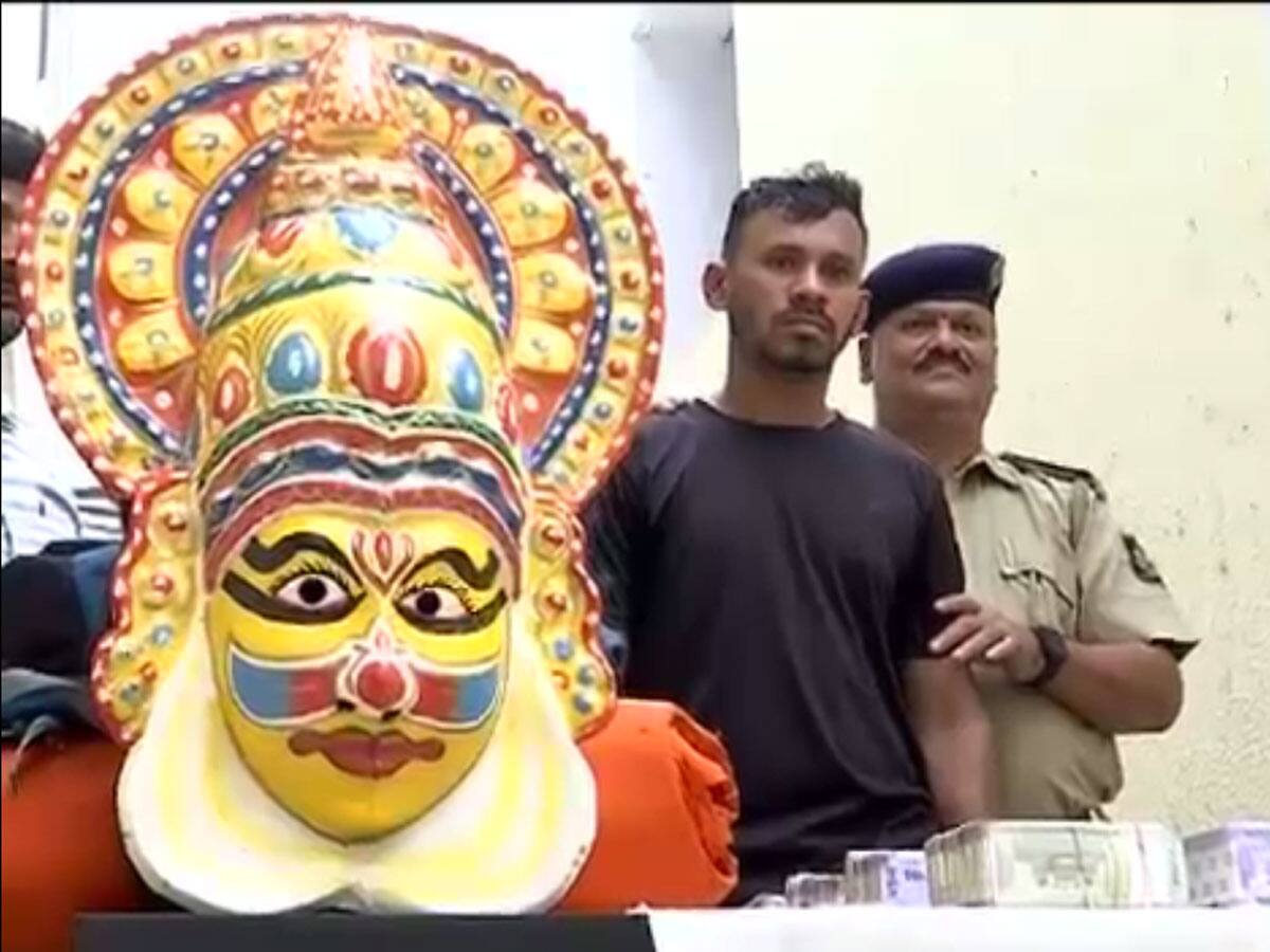 ahmedabad hitech chor caught wear kathak dance face mask for chori