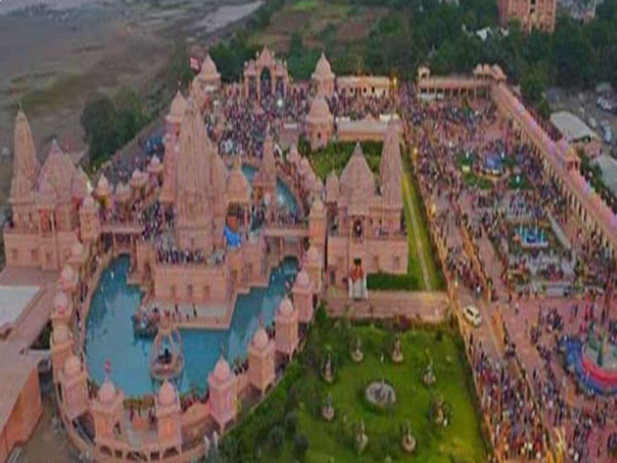 poicha swaminarayan temple become most favourite tourist attraction in ...