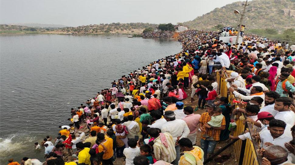 Mailapur: અનોખું છે આ ગામ, લોકો નથી સુઈ શકતા ખાટલા પર, ગામમાં ન જોવા ...