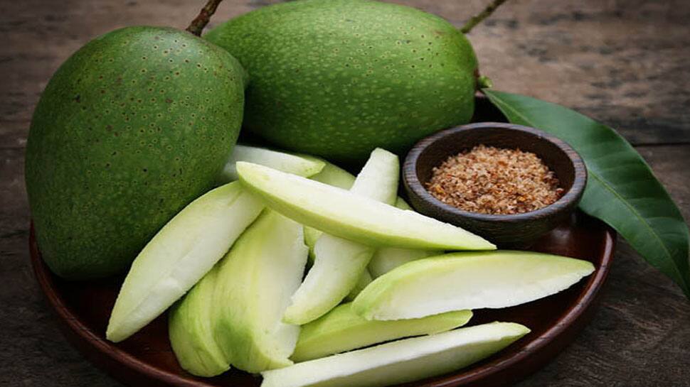 summer health tips 6 health benefits of eating Raw mangoes