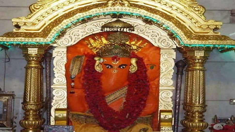 Ganpatpura: મનની ઈચ્છા પુરી કરે છે આ ગણપતિ, દર્શન કરી મંદિરમાં કરો ઊંધો ...