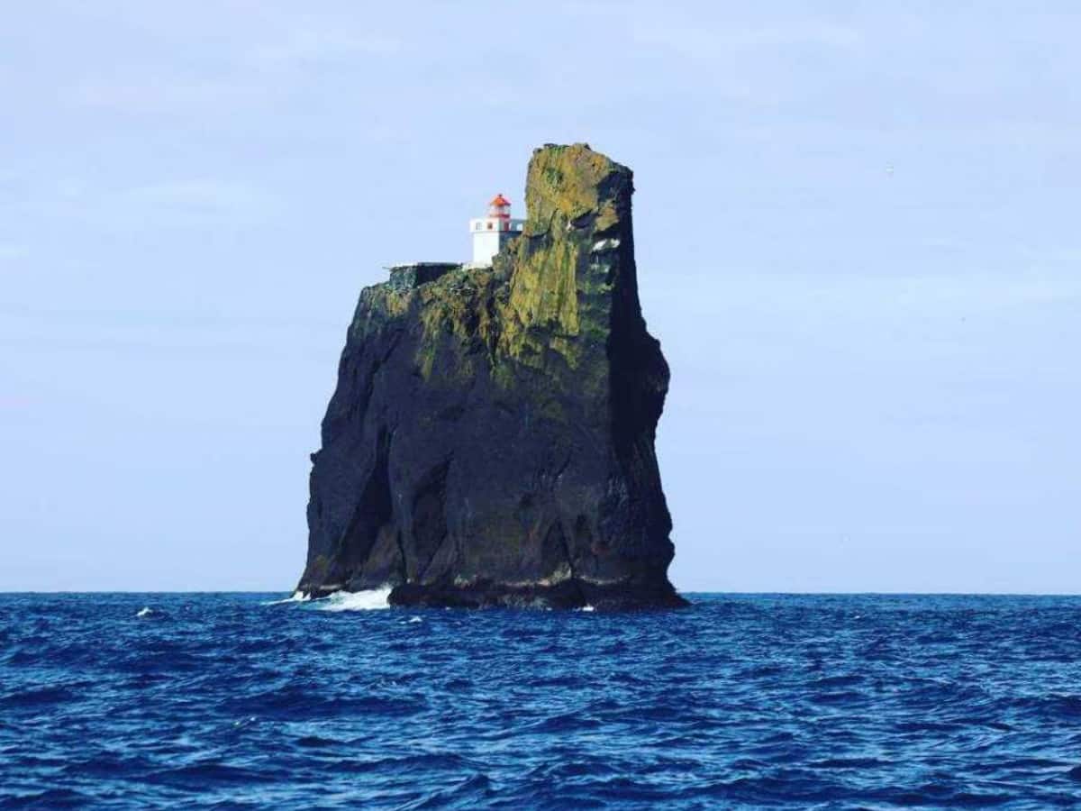 Thridrangar Lighthouse Iceland | most remote lighthouse in the world ...
