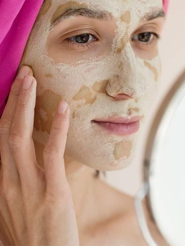 tips to use Multani Mitti | what to mix with multani mitti for glowing ...