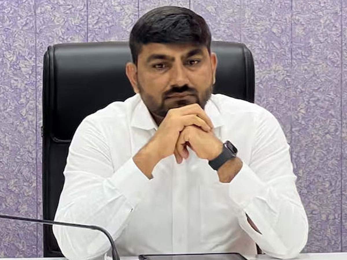 Surendranagar Collector Rajendra Patel finally transferred, DDO KS ...