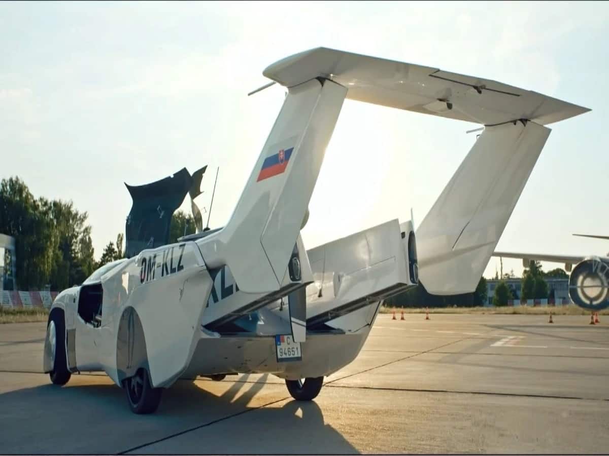 A car turns into a plane in just 2 minutes at the press of a button ...